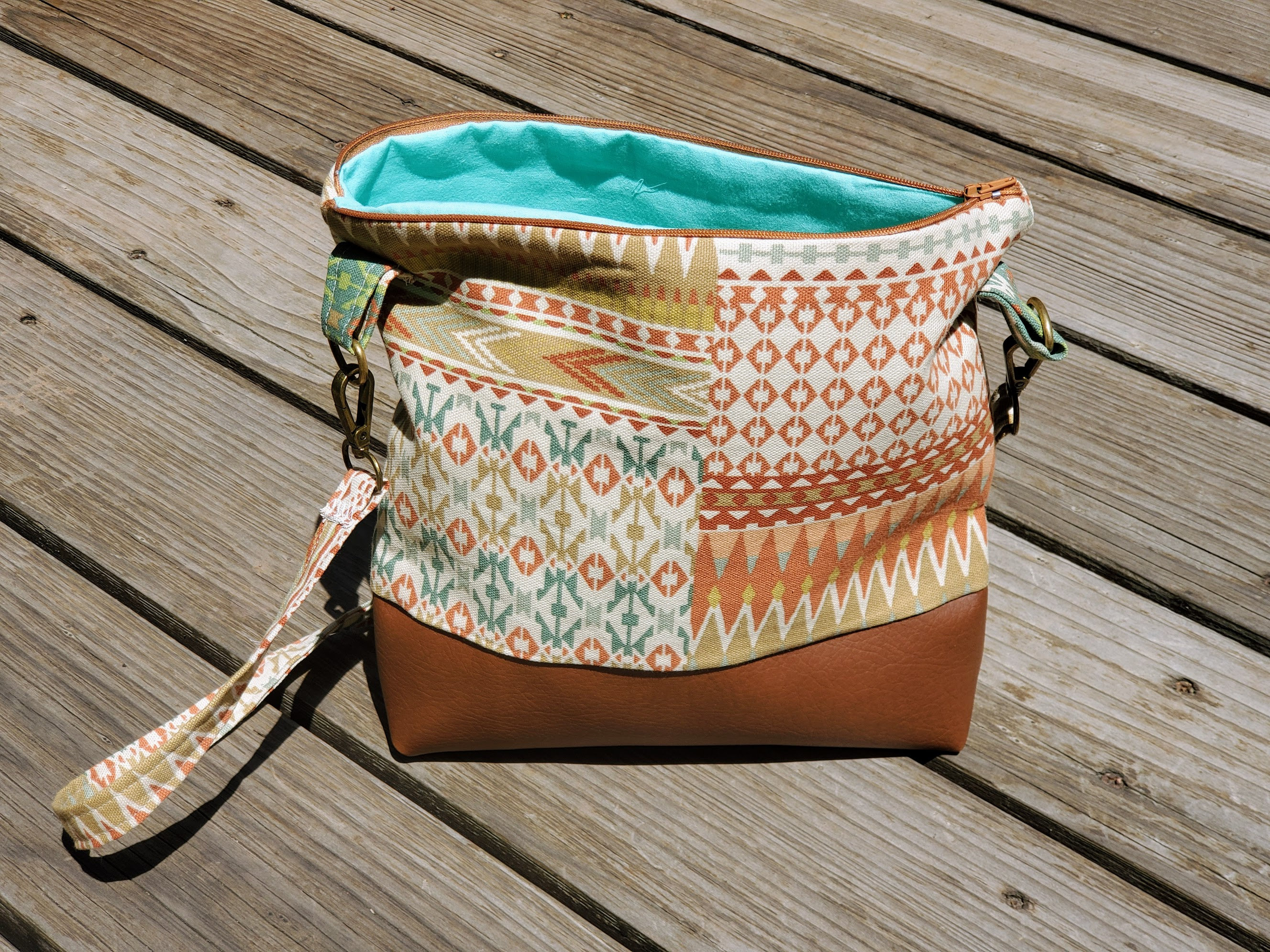 Printed Crossbody Bag Purse Southwestern Medium Size Vegan Leather ...